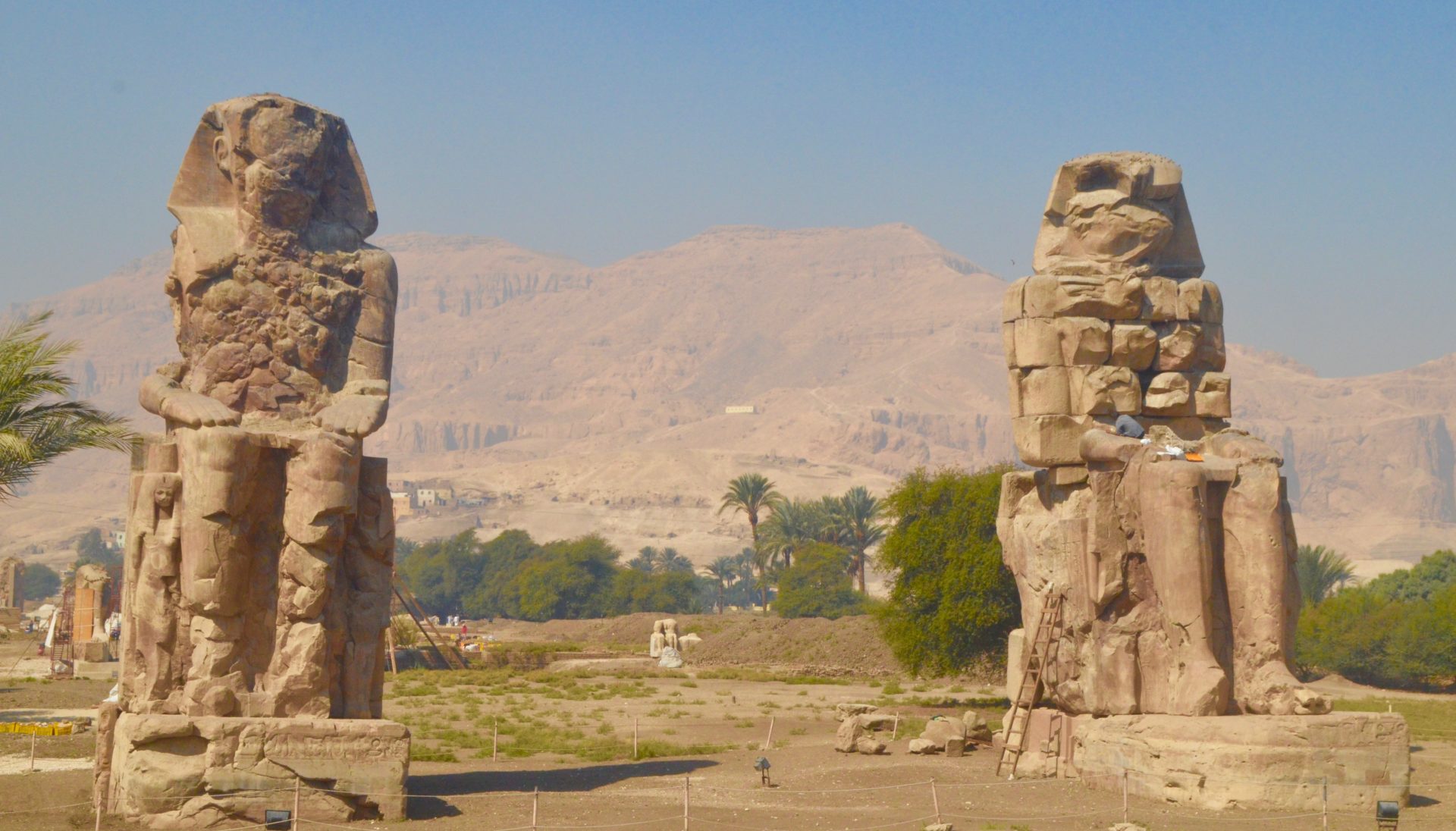 The Colossi of Memnon – Amun Egypt Tours